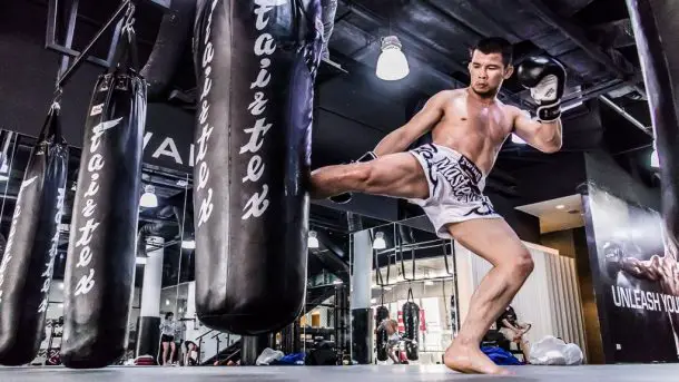 Can You Use Knees And Elbows In KickBoxing? - PostureInfoHub