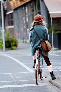 Should My Feet Touch the Ground on a Cycle? - PostureInfoHub